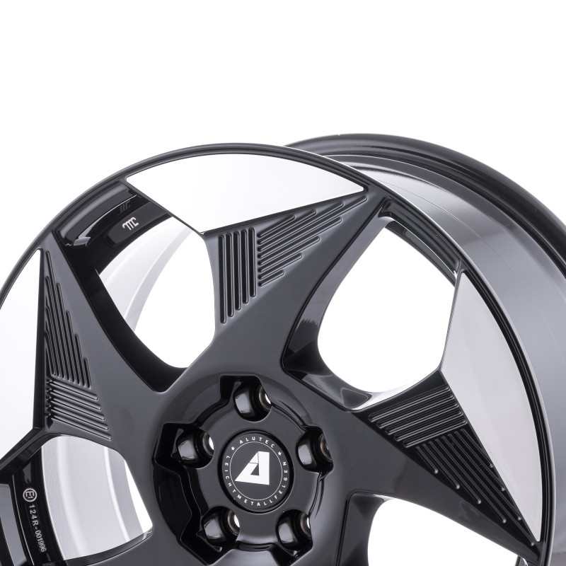 ALUTEC Solar diamant-schwarz frontpoliert | alufelgenshop.at