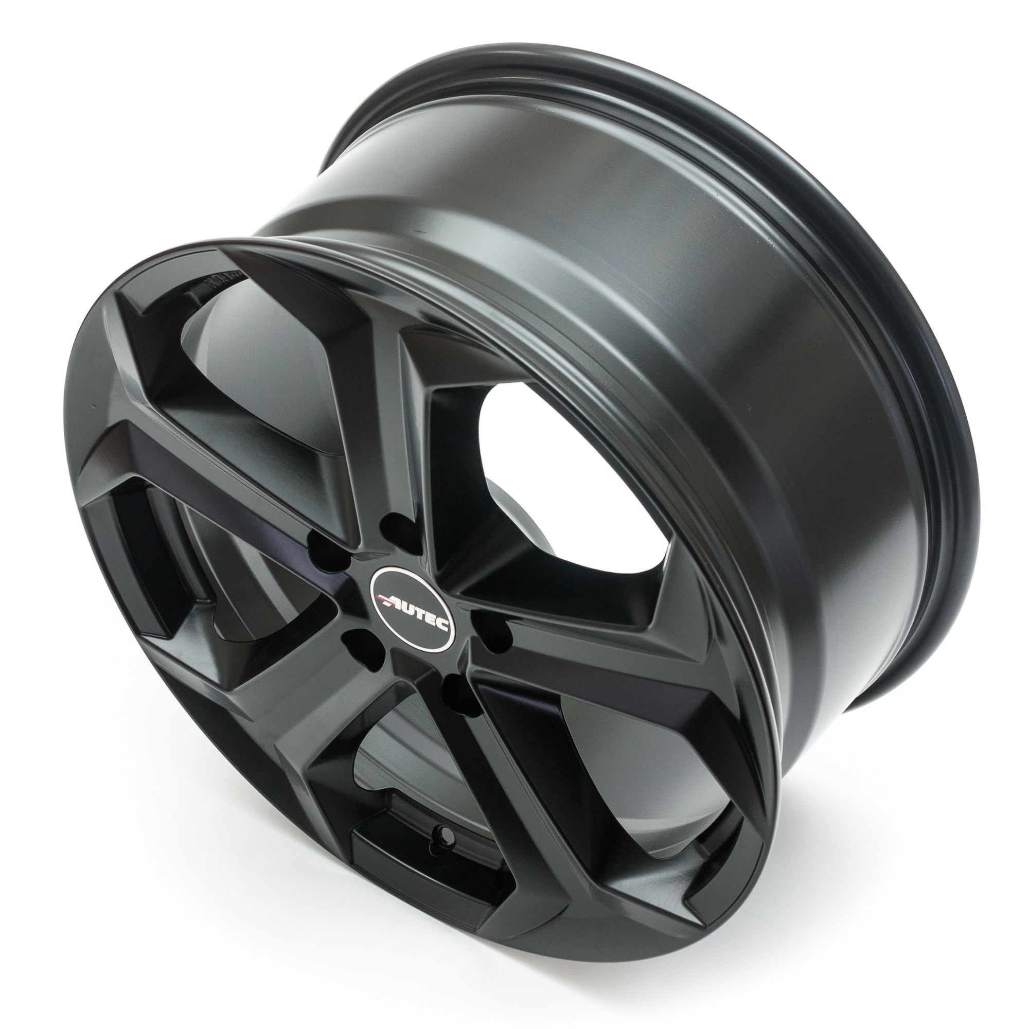 AUTEC Xenos Felgen schwarz matt in 17 Zoll | felgenshop.de