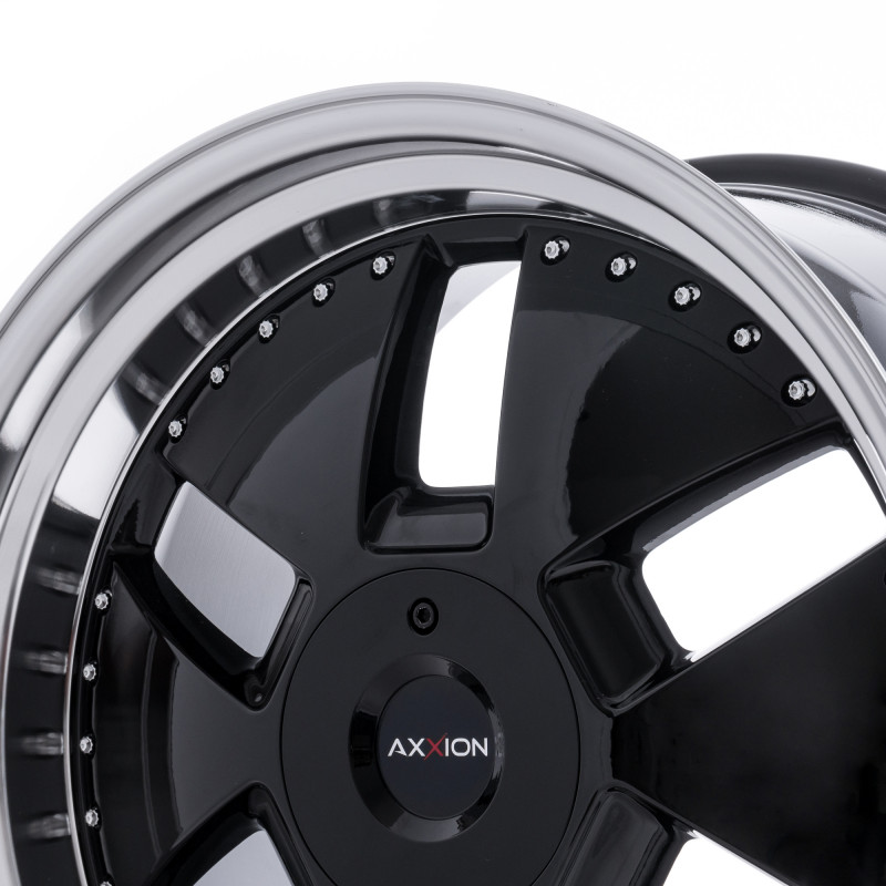 AXXION Y1 schwarz glänzend lackiert mit hochglanzpoliertem felgenbett | felgenshop.de