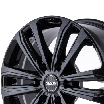 Hyundai Staria Wheels and Tyre Packages | velonity.com