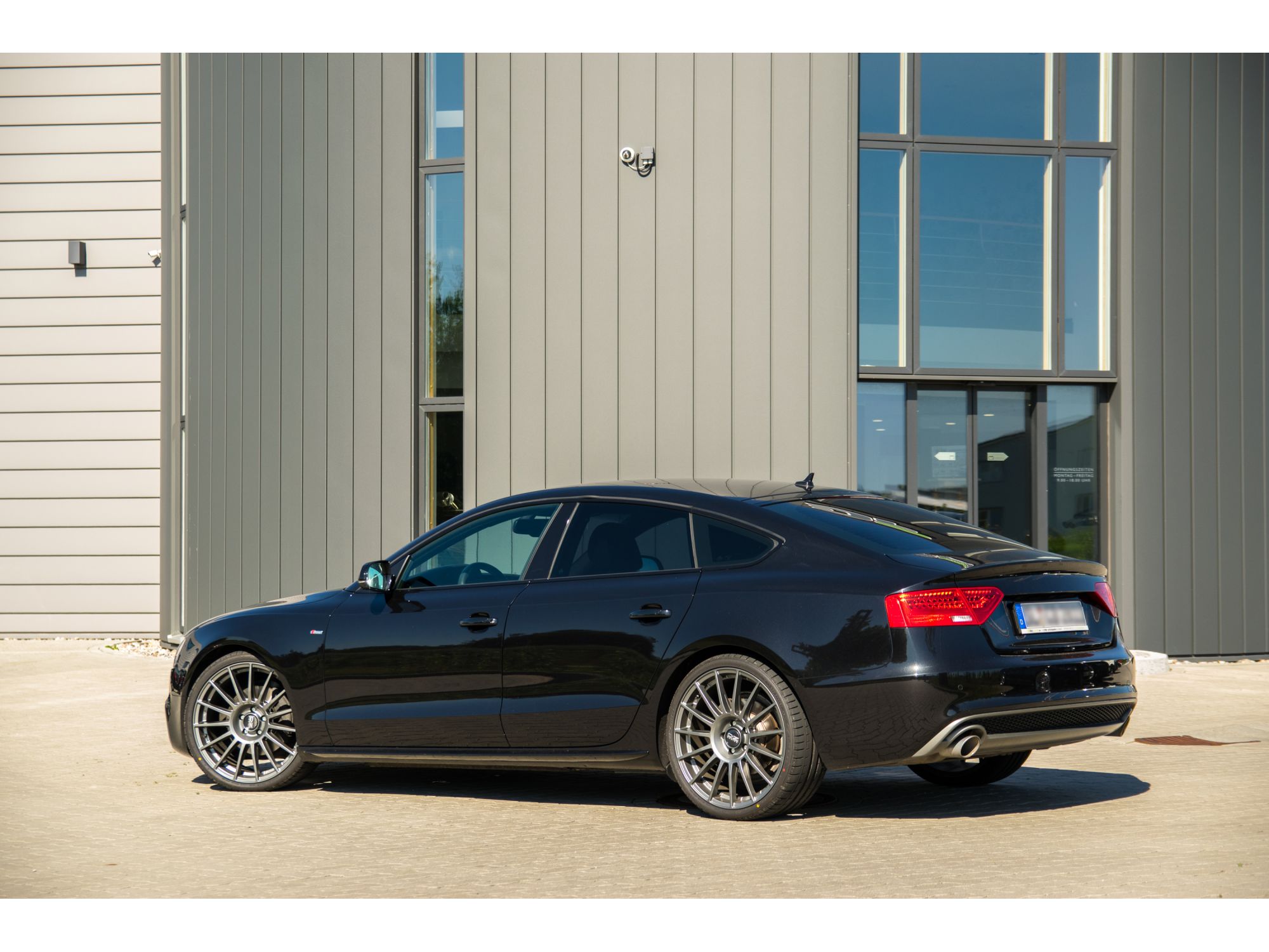 OZ RACING SUPERTURISMO LM Felgen matt Graphite + Silver LETTERING in 18 ...