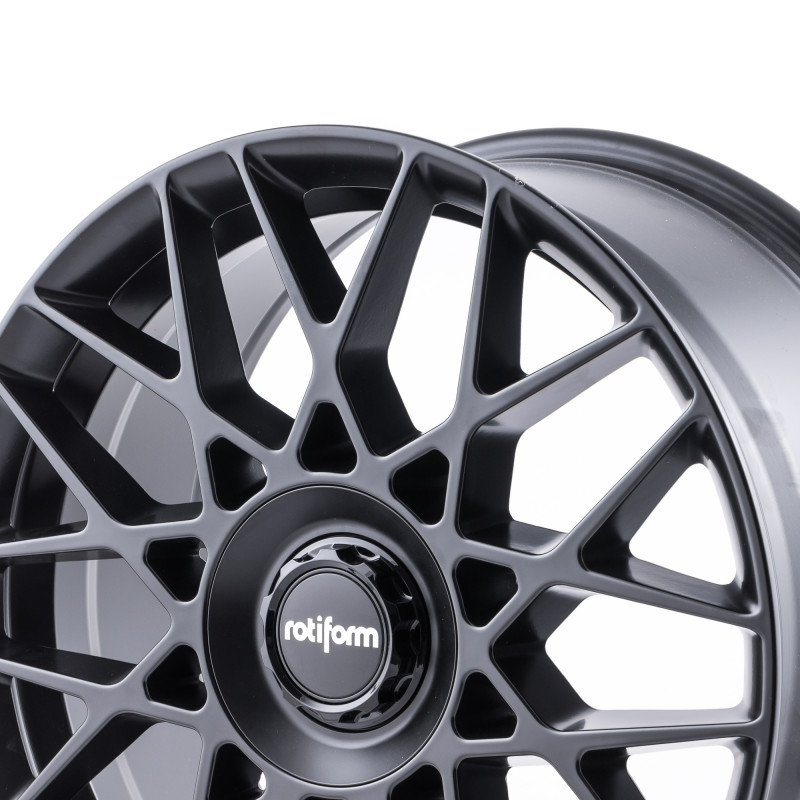 Rotiform BLQ-C schwarz | alufelgenshop.at